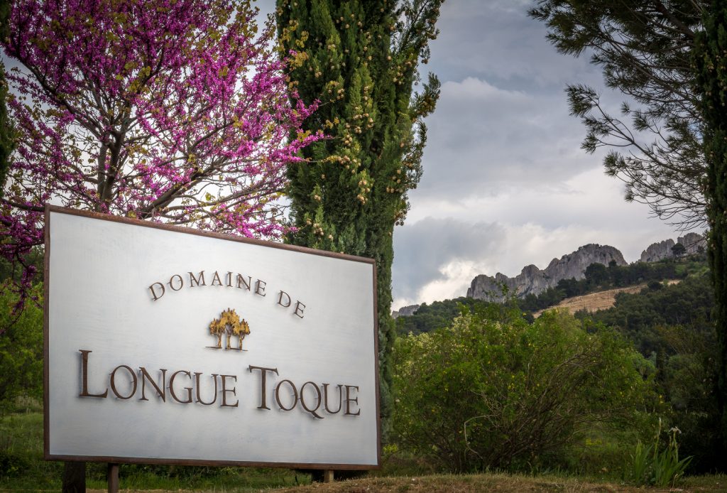 Gigondas : extension de Longue Toque en rouge et blanc