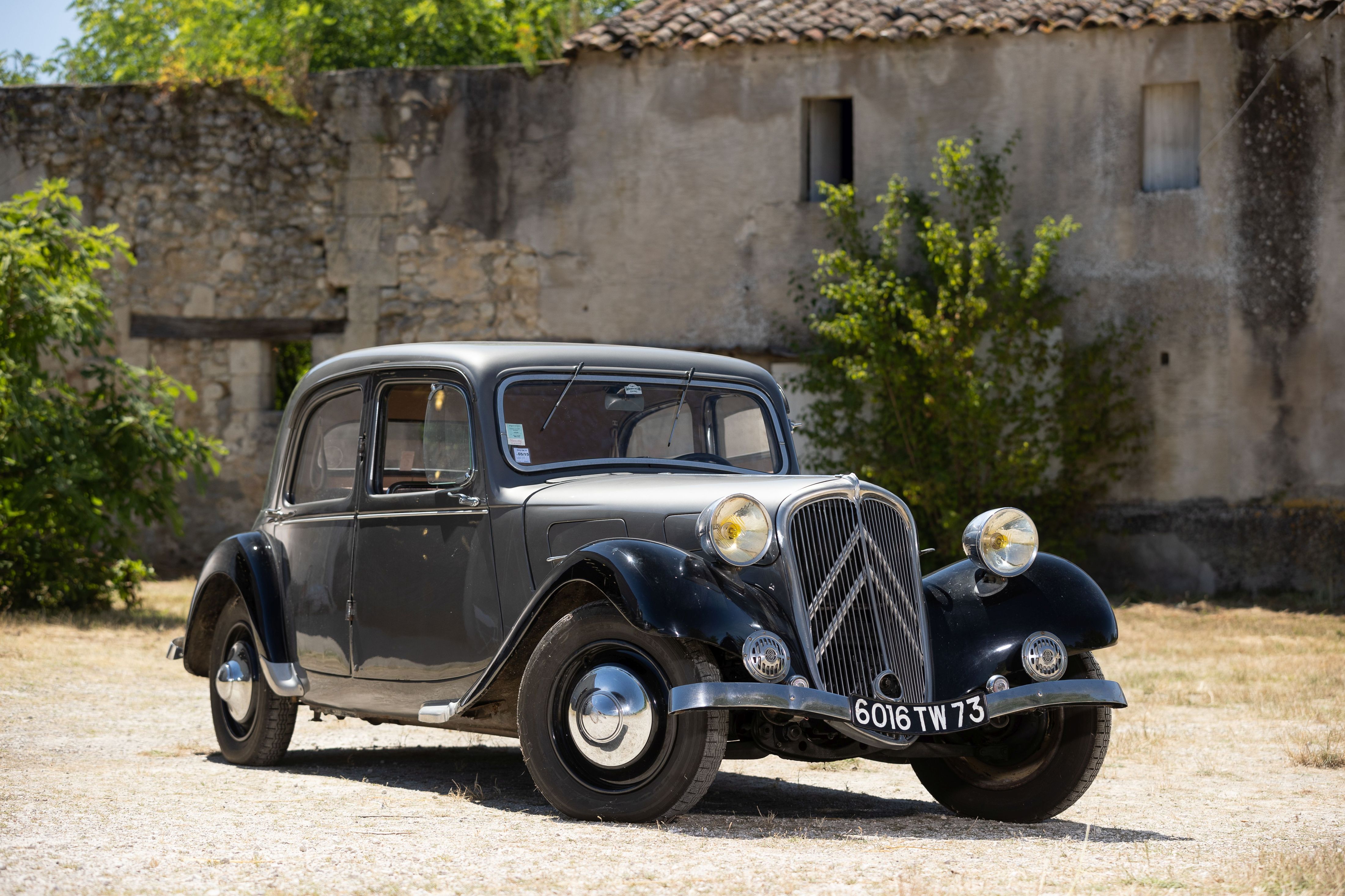 1935 CITROEN TRACTION 7C BERLINE ∏ Peter Singhof - 1935 CITROEN ...